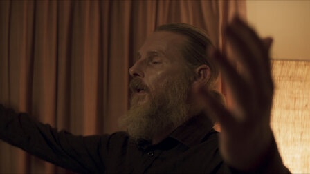 The Stranger | 넷플릭스 공식 사이트